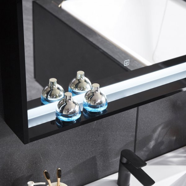 Spegel med inbyggd LED-belysning och hyllkant | Köp hos Outl1